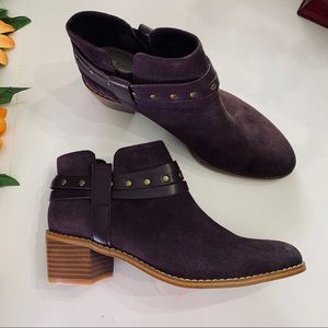 Clarks | Shoes | Clarks Somerset Ankle Booties Size 6 | Poshmark